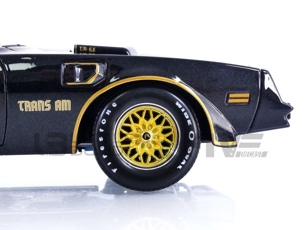 MAISTO 1/18 - PONTIAC Firebird Trans Am - 1978 - Five Diecast