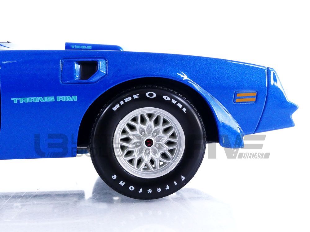 MAISTO 1/18 - PONTIAC Firebird Trans Am - 1978 - Five Diecast